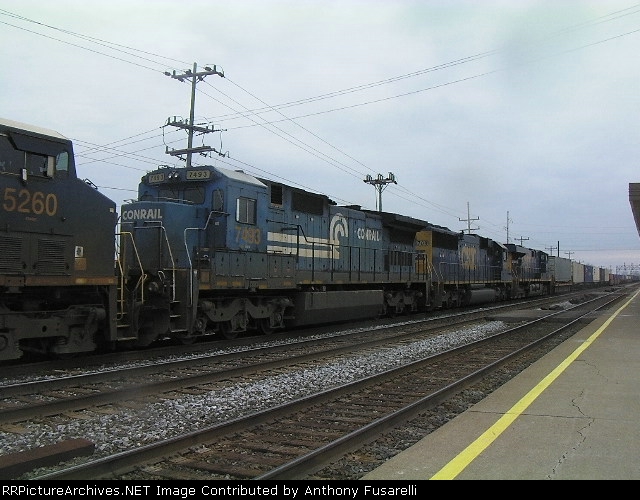 Six CSX units